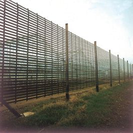 Paraweb / Parafence Windbreak - 2m x 30m | LBS Horticulture